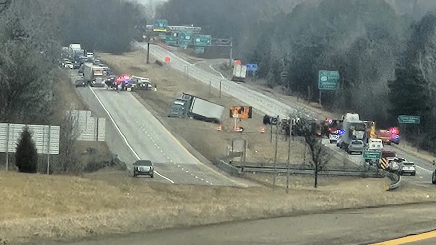 Fatal Crash Closes I-96 in Lansing, One Dead - Lansing Report